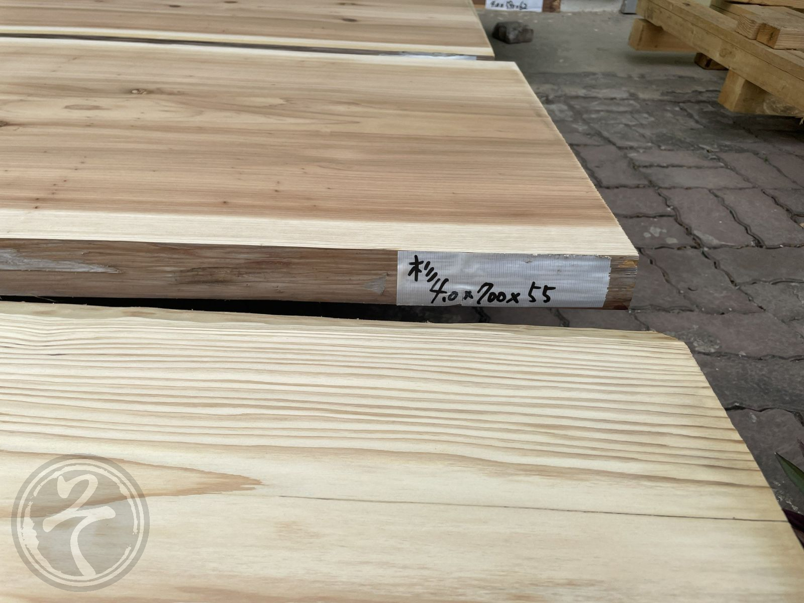 The most common natural woods in Japanese architecture